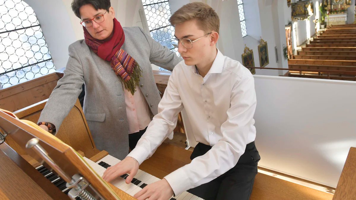 Winter-Tollwood 2025 in München: Alles zum Programm auf der Theresienwiese - München | ABC-Z - ABC-Z